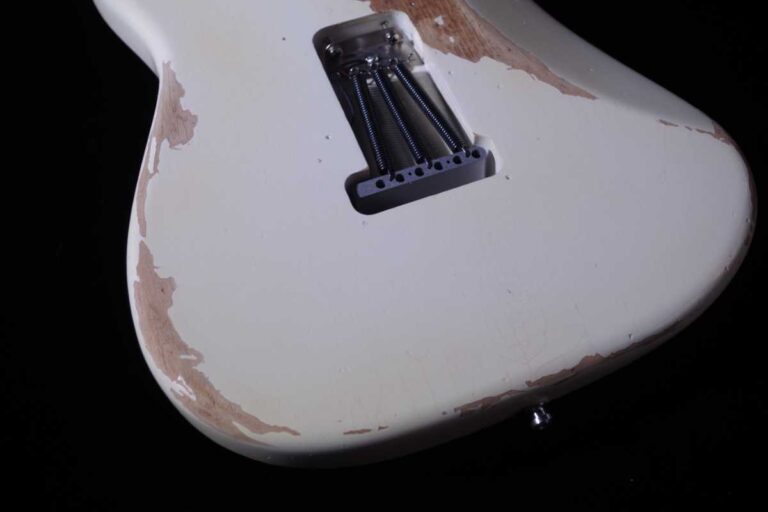 CUSTOM-MADE Stratocaster Relic / Aged Olympic White