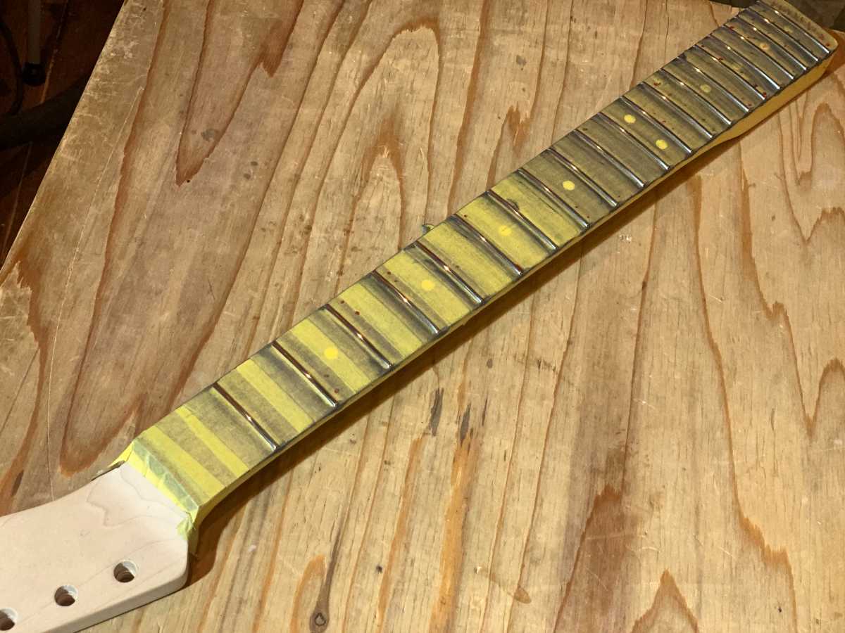 CUSTOM-MADE Telecaster Relic Olympic White Over 3-Tone Burst